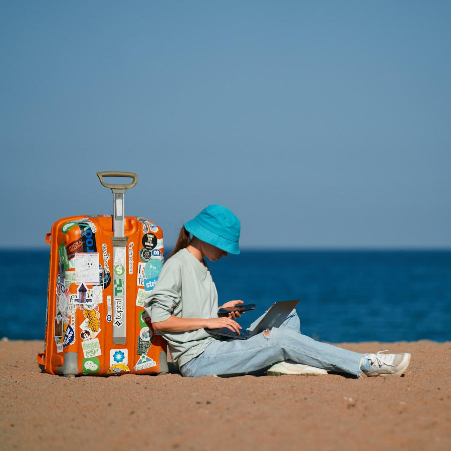 Digital Nomads and Mindful Travel: A Simple Guide | aSabbatical