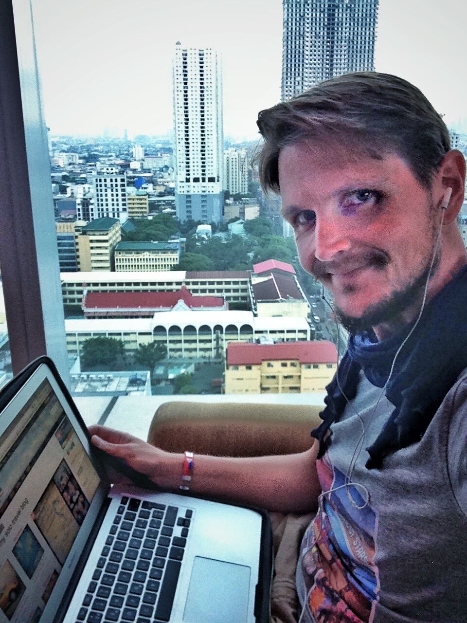 Remote Office: 10 Essentials You Can’t Live Without! | aSabbatical